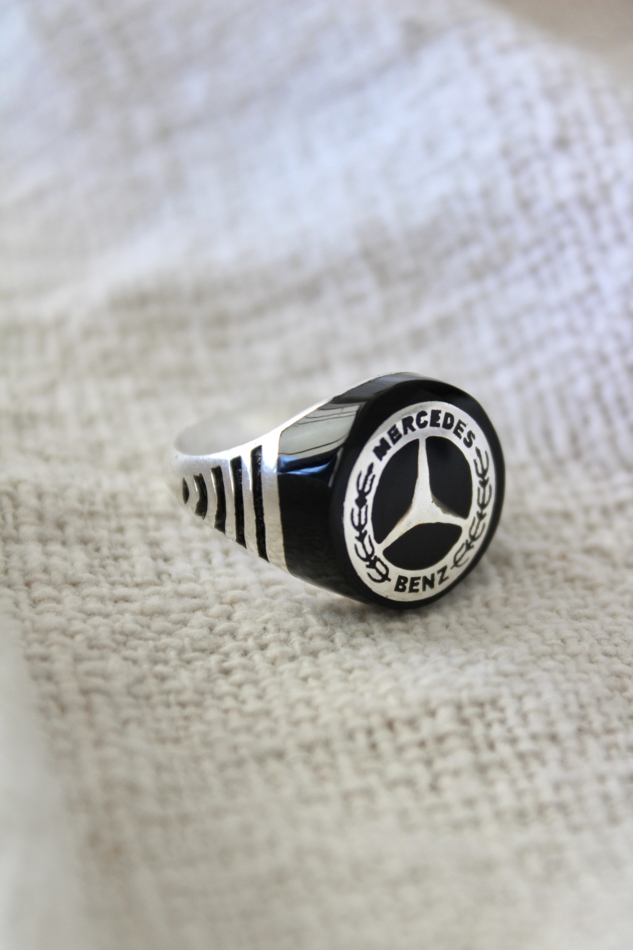 Mercedes Benz Ring - Silver Keeper